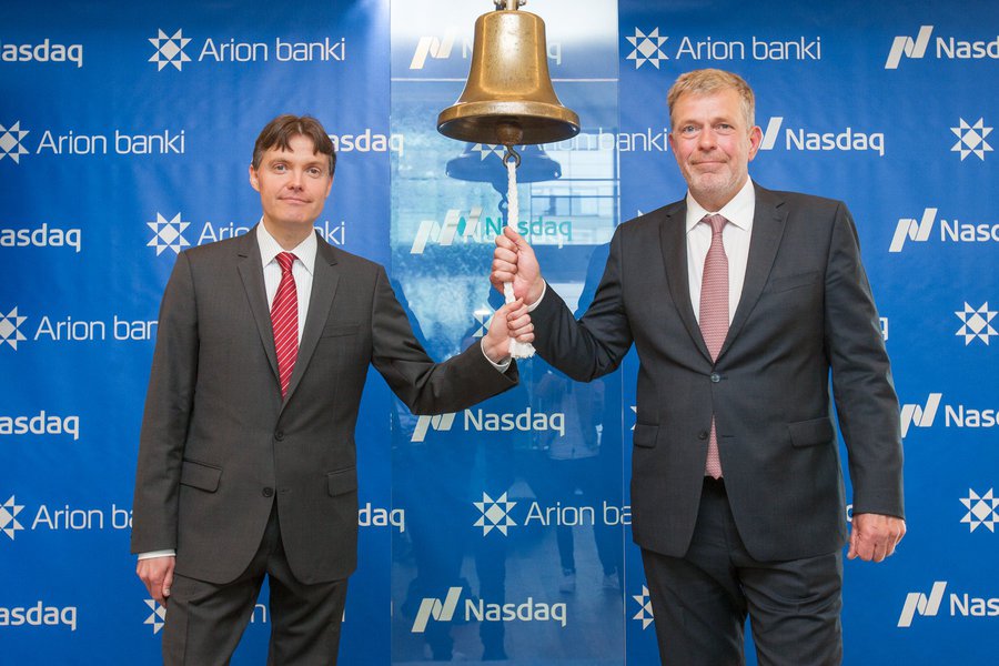 Fyrir einu ári síðan: Arion banki skráður á markað