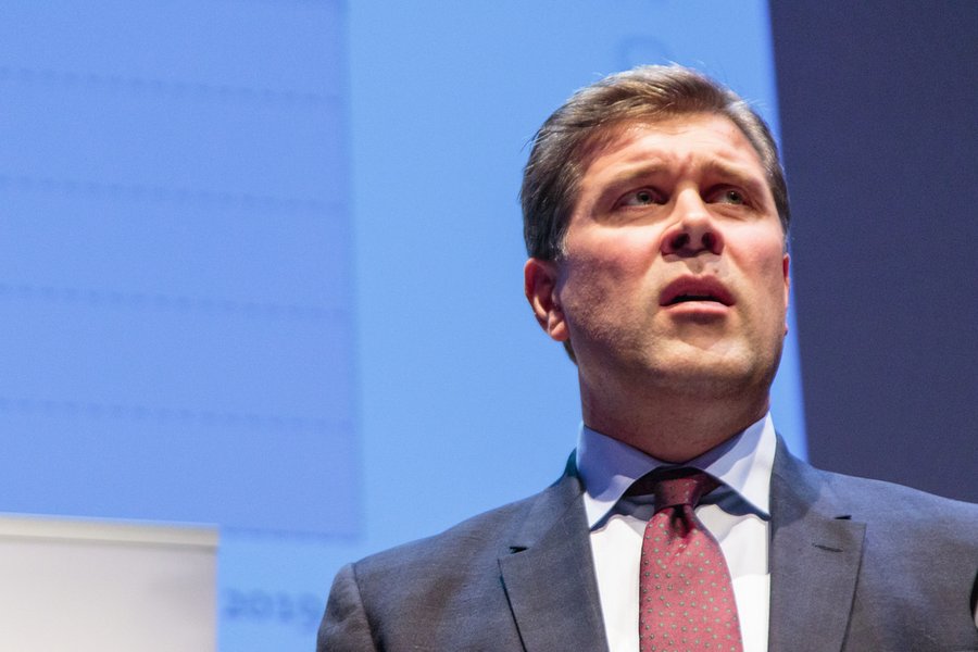 Bjarni Benediktsson: Sala á bönkum verður að vera opin, gagnsæ og allir ...